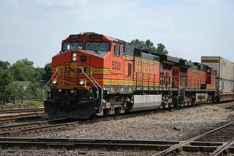 BNSF 5328